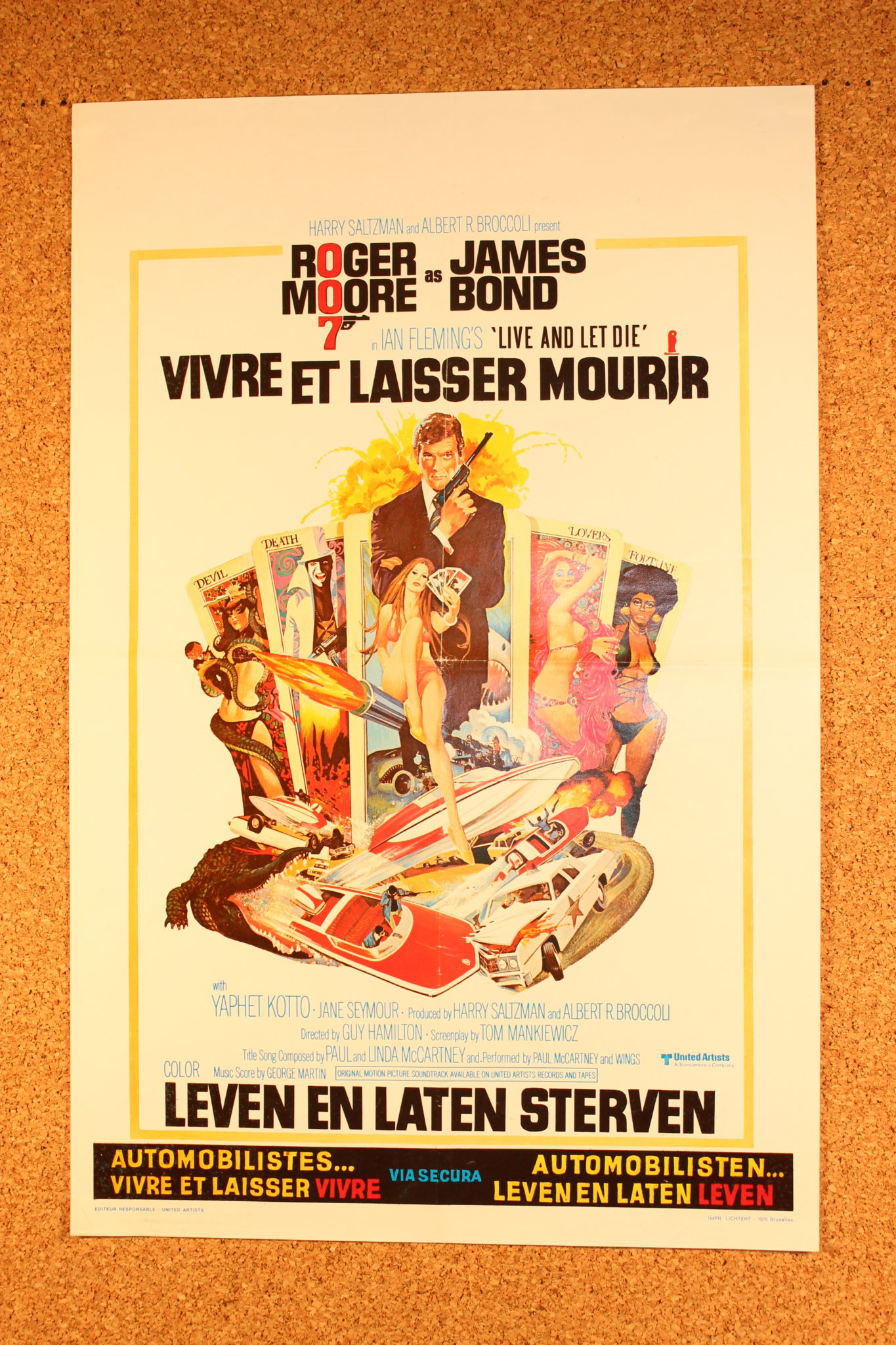 vivre et laisser mourir / live and let die | La malle à malice